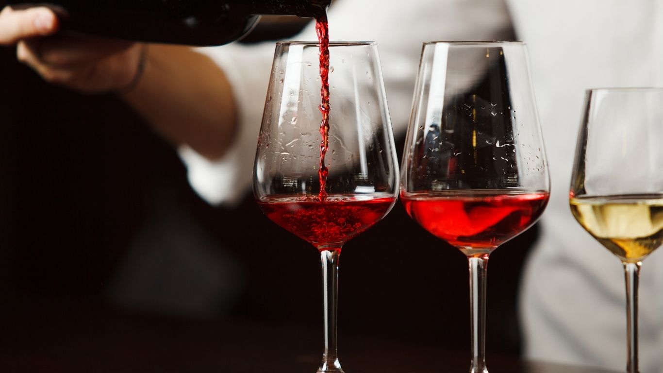 Best Wine Investment Platforms (2025) - Benefits & Features | The