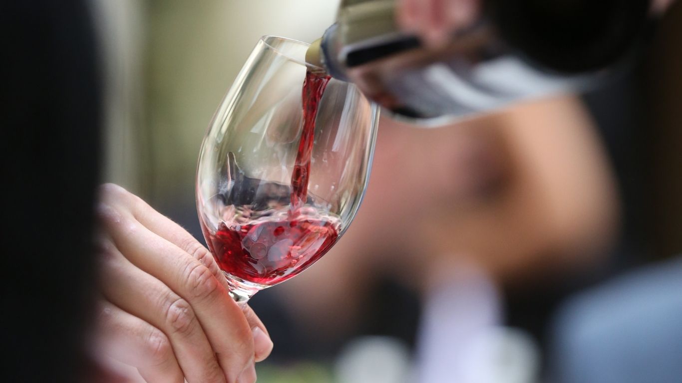 Wine Ratings & How They Affect Your Investment | The Luxury Playbook